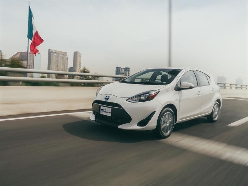 Toyota Prius C 2018 a prueba