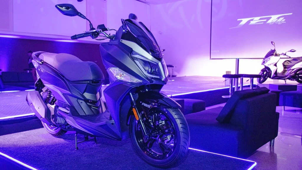 AKT presenta en Colombia su nueva motocicleta Jet 14