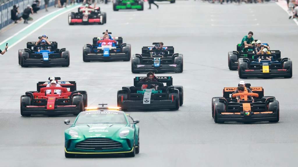 Fórmula 1 2025: Lego "tomó" el Desfile de Pilotos en el GP de Miami