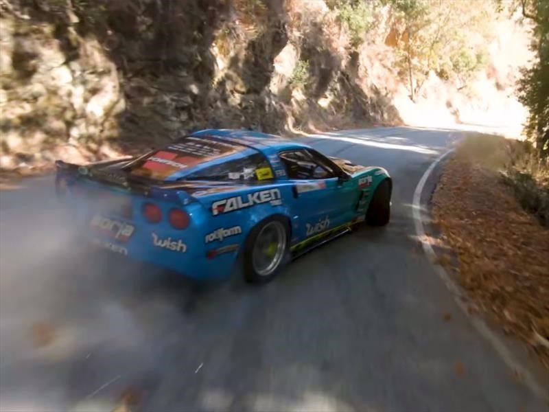 Video: Este Chevrolet Corvette derrapando es lo mejor que vas a ver hoy