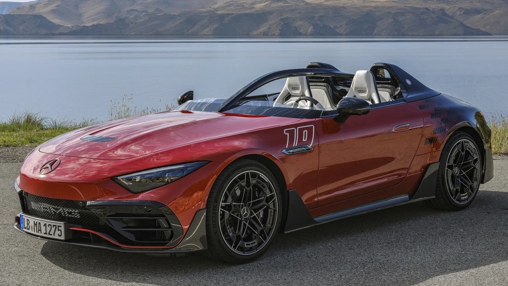 Mercedes-AMG PureSpeed, el primero de la linea MYTHOS aparece en Abu ...