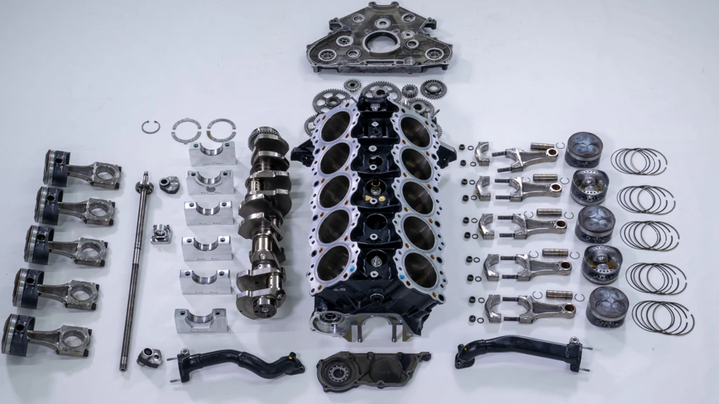 Subastarán el último motor V10 usado en una carrera por Ayrton Senna en ...