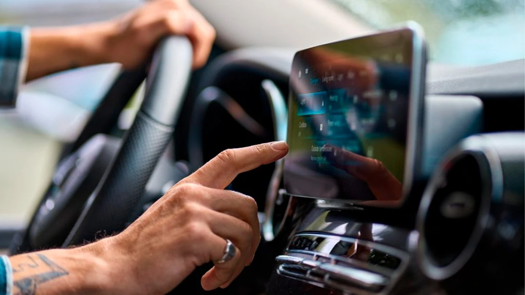 Estudio confirma que manipular pantallas táctiles aumenta notablemente ...