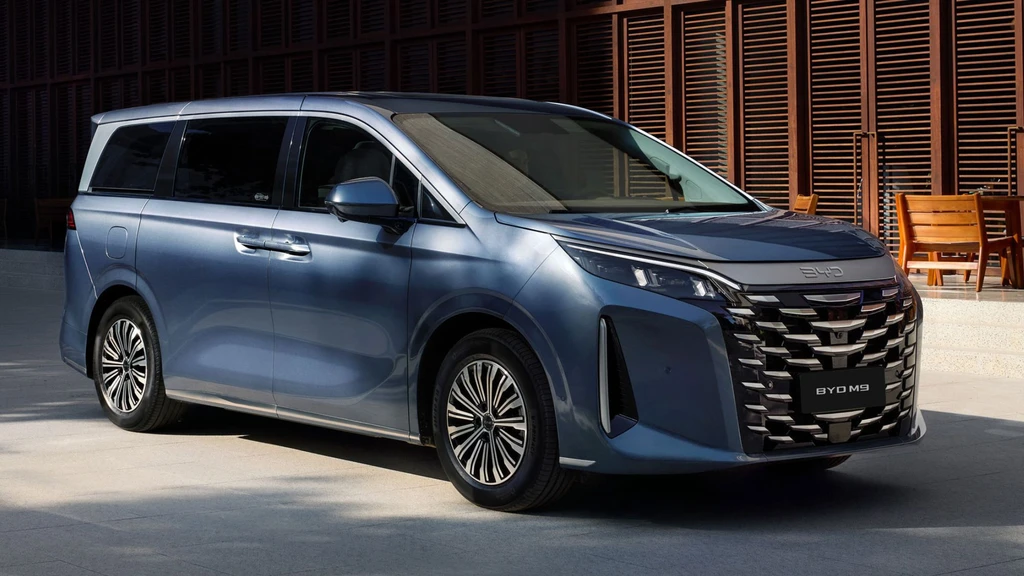 BYD M9 2026, la nueva minivan híbrida que busca conquistar el segmento
