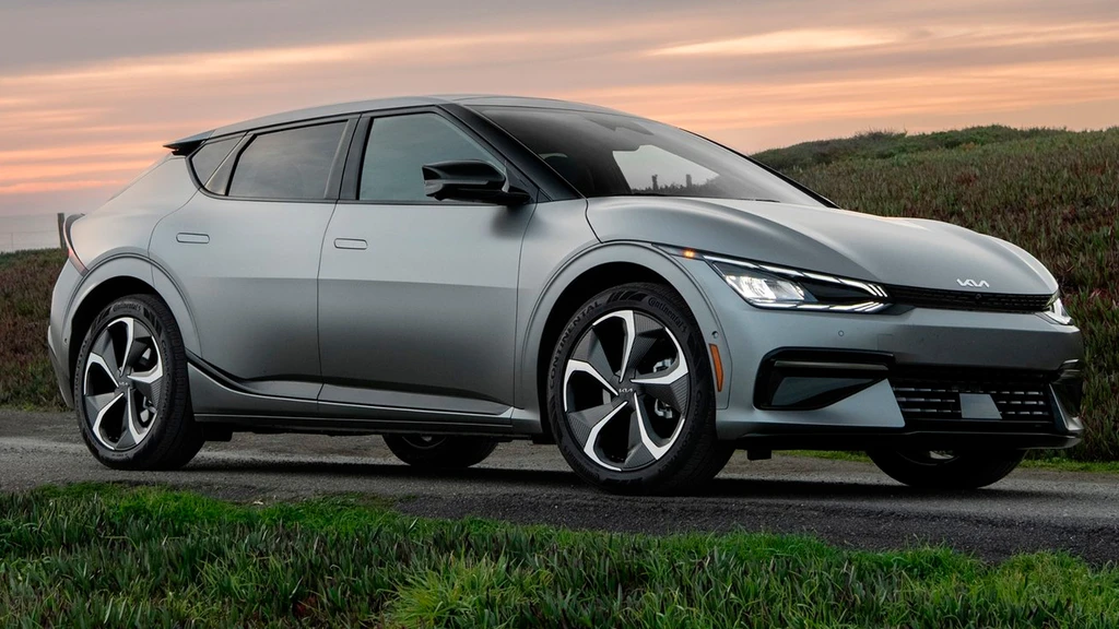 Kia EV6 GT corre en la 1000 Miglia Green 2023