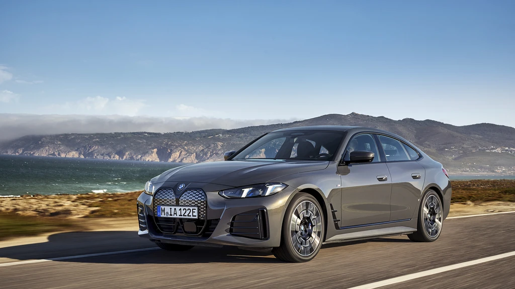 BMW i4 M60: El SUV Eléctrico de BMW M se Actualiza con Más Caballos y Novedades Exclusivas