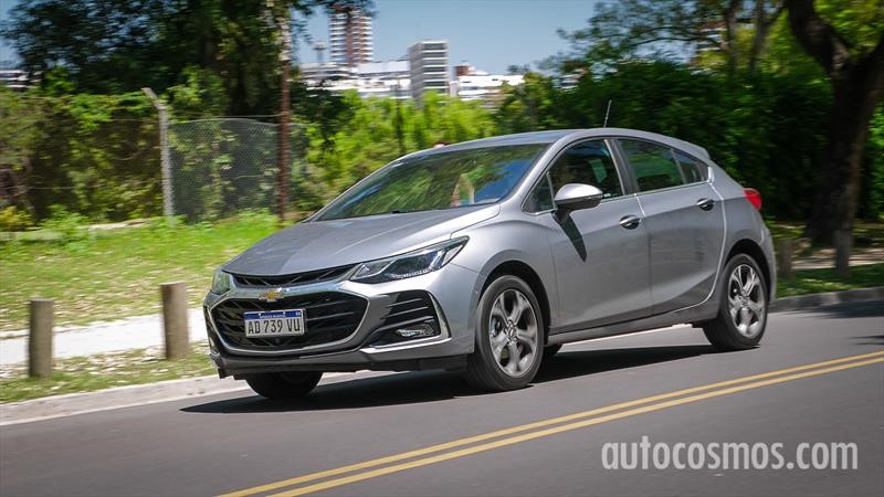 Test Chevrolet Cruze Premier: conectando detalles