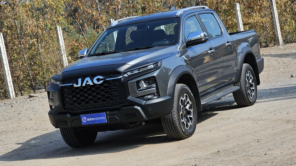 Test drive JAC T9: un paso adelante, pero aún varios por detrás
