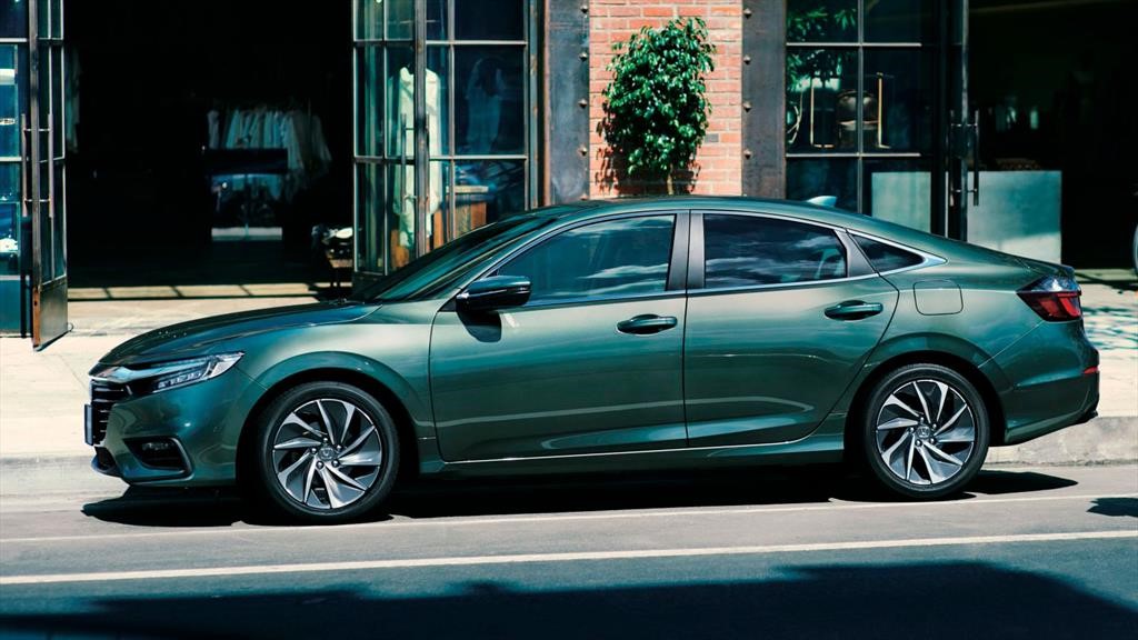 Honda Insight recibe un ligero retoque