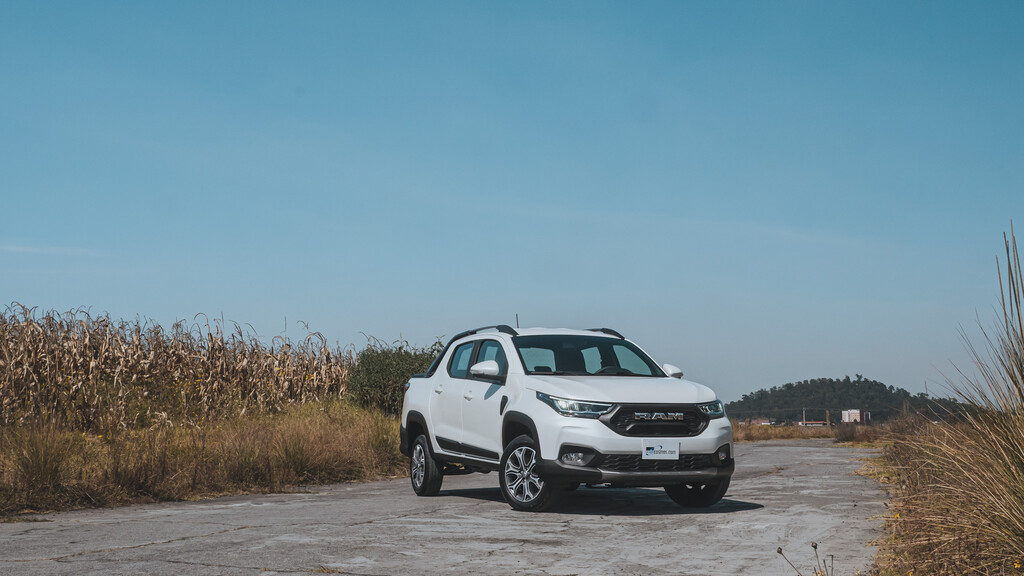 RAM 700 2021 llega a México, la líder del segmento se renueva y viene ...