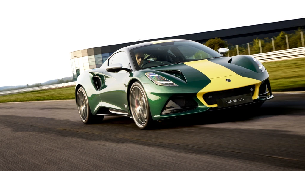 Tributo a Jim Clark: Lotus Presenta el Exclusivo Emira Clark Edition