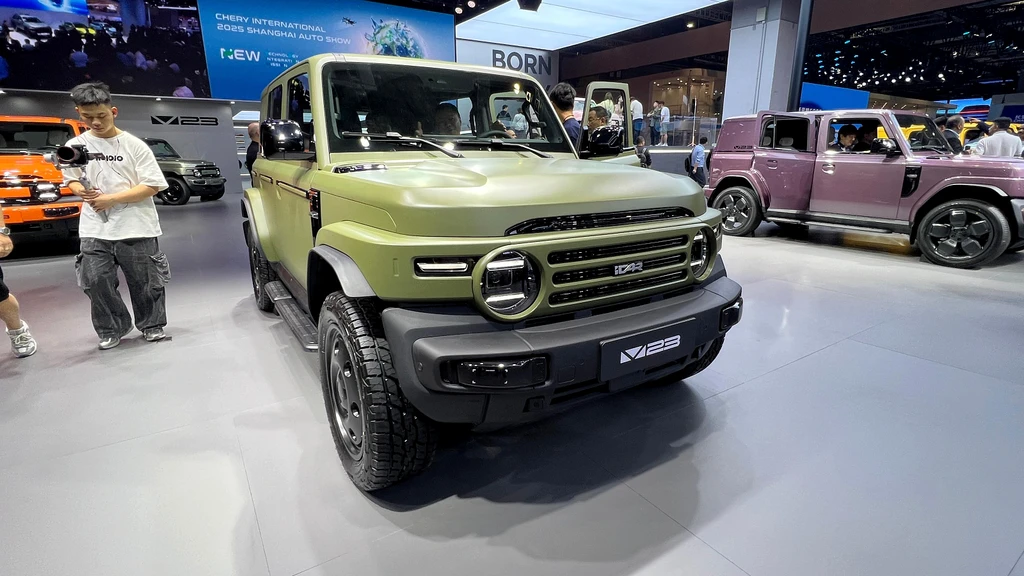 Shanghái 2025: iCar V23, un todoterreno eléctrico diferente y muy versátil