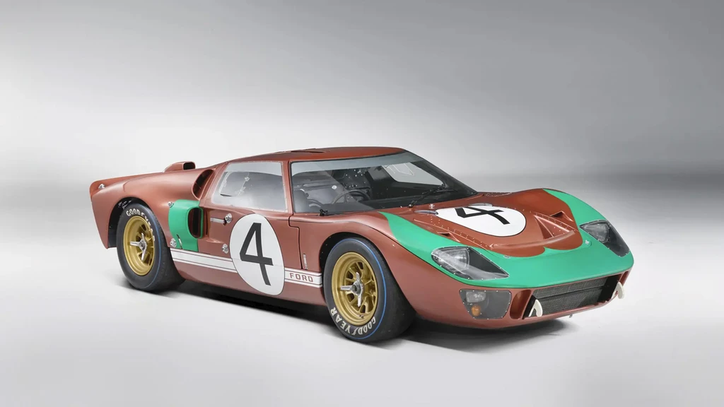 Uno de los Ford F40 que corrieron Le Mans en 1966 sale a subasta y ...