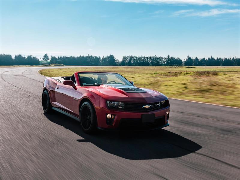 Probamos el Chevrolet Camaro Cabrio que se presenta en el Salón de BA