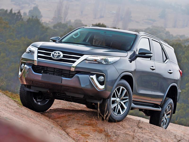 Toyota SW4-Fortuner 2016: Ya es oficial