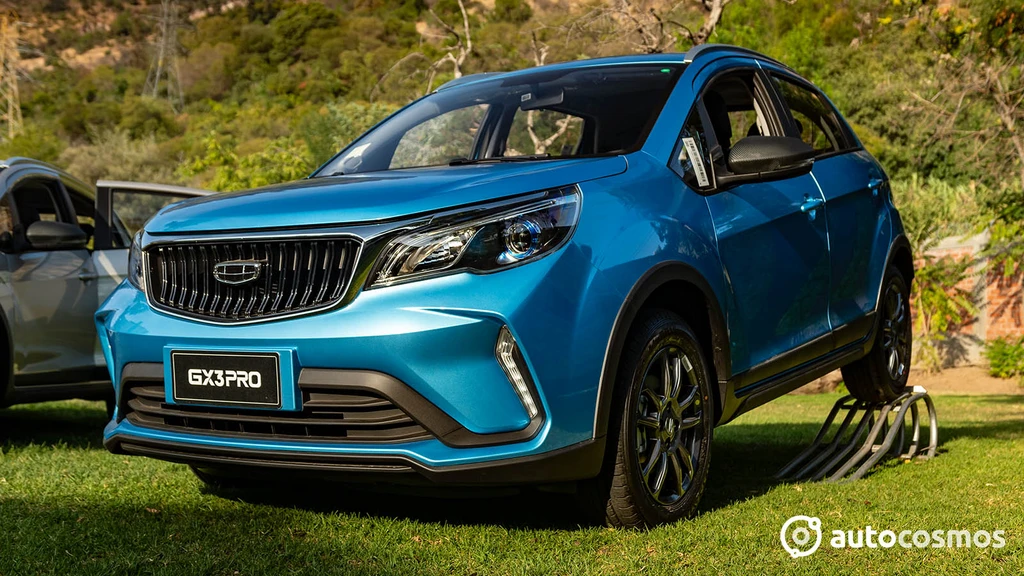 Geely GX3 Pro 2024 en Chile, directo al corazón del Chery Tiggo 2