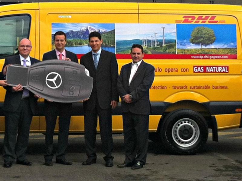 Mercedes-Benz Sprinter NGT se suma a la flotilla de DHL Express