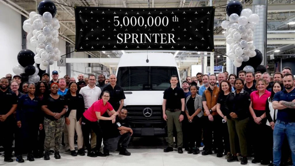 Mercedes-Benz produce la unidad cinco millones de la icónica Sprinter