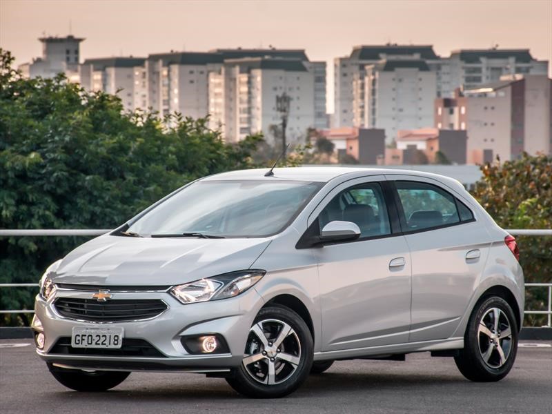 Chevrolet Onix se convierte en una familia de autos de carácter global